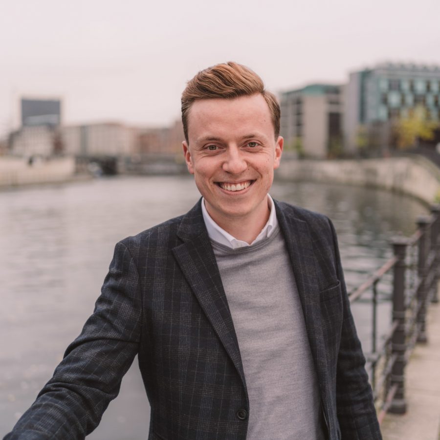 Adis Ahmetovic SPD-Bundestagsabgeordneter Stadt Hannover I › SPD LG Nds HB